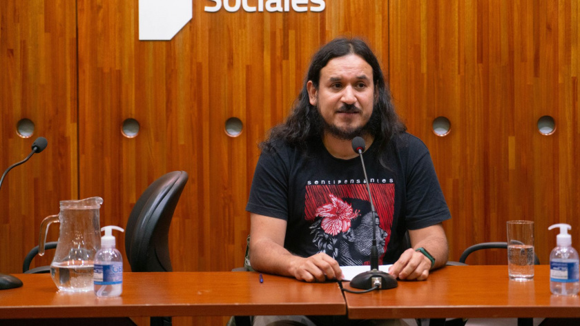 Nicolás Herrera Farfán en el Ciclo de Pensamiento Crítico – APEX